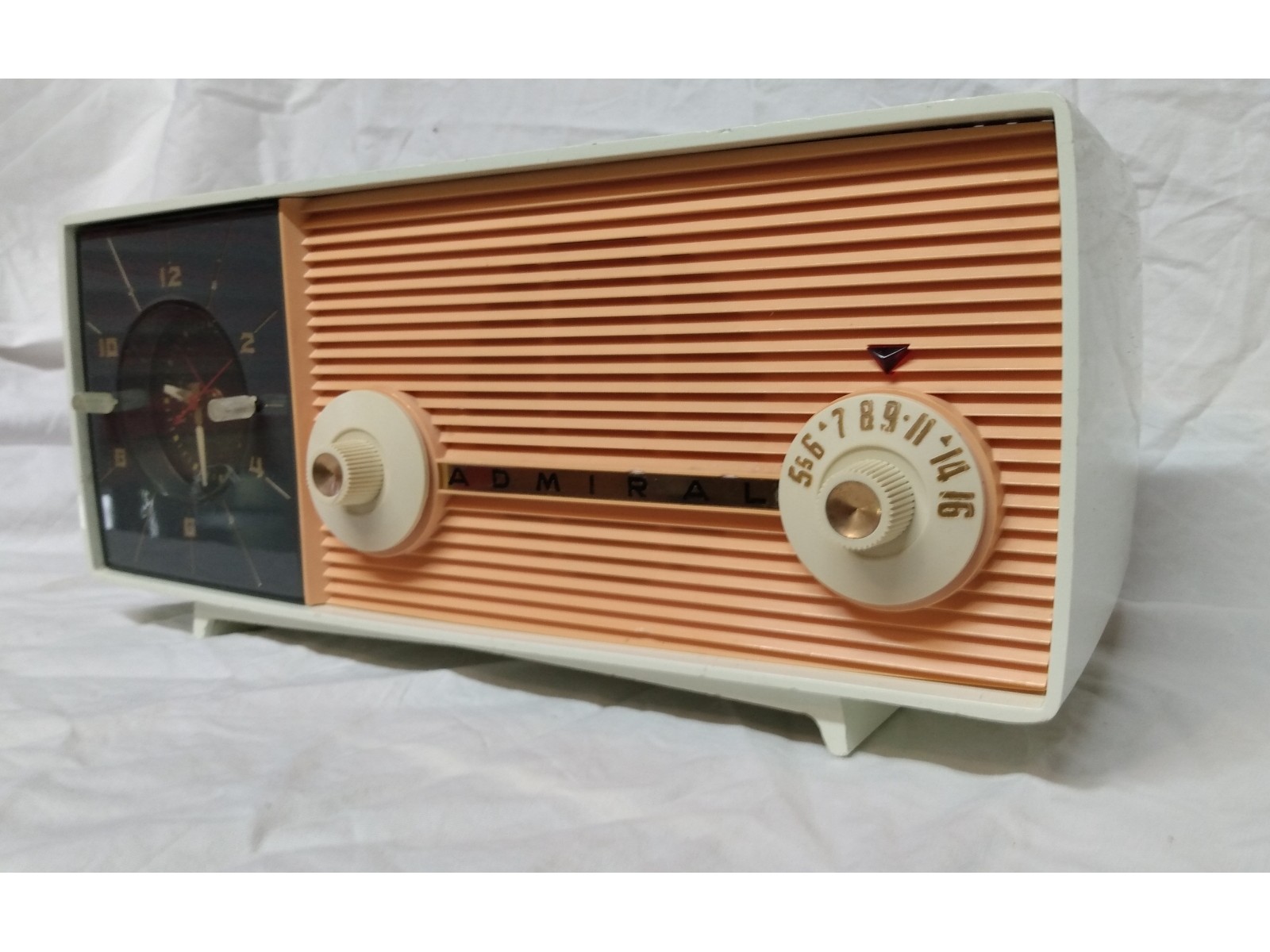 Admiral Clock Radio 1957 284