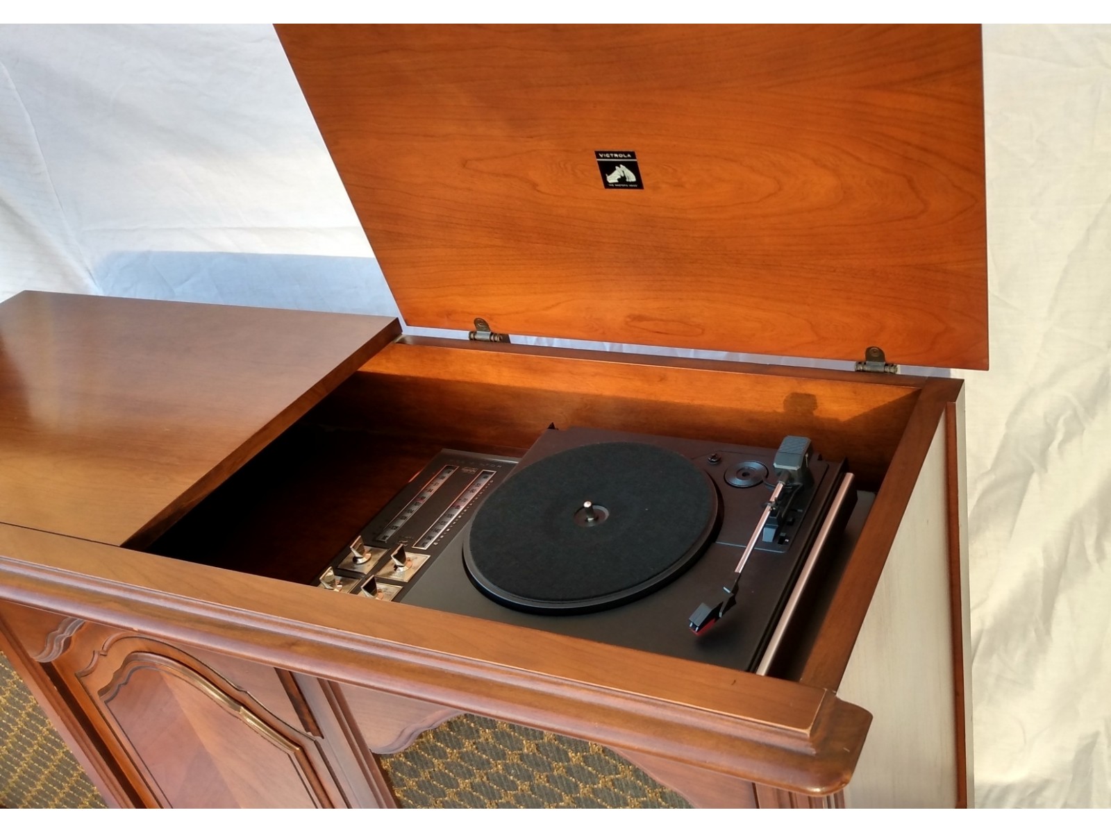 RCA Victor Console 1966 VJT-37-F